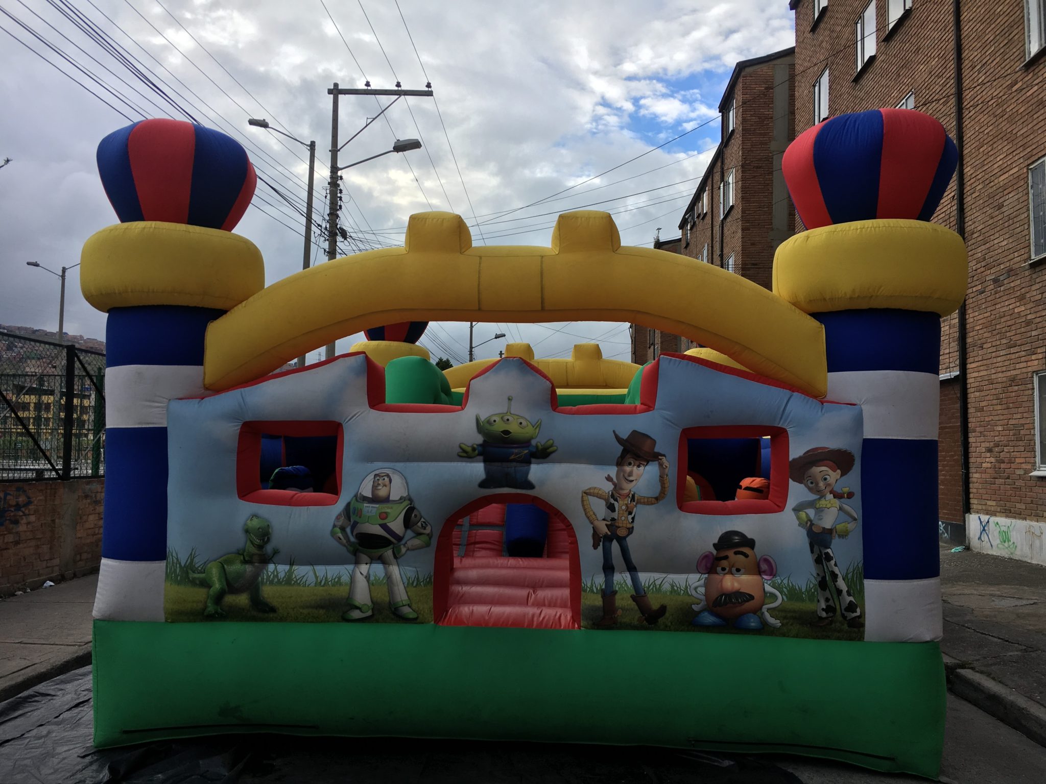 Inflables para fiestas infantiles - Vendemos Felicidad